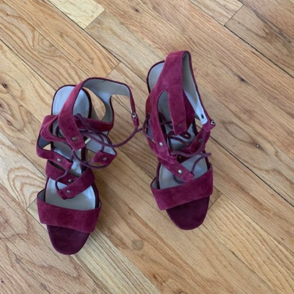 hinge | Shoes | Hinge Genuine Suede Cranberry Platform Heels Size 75 ...